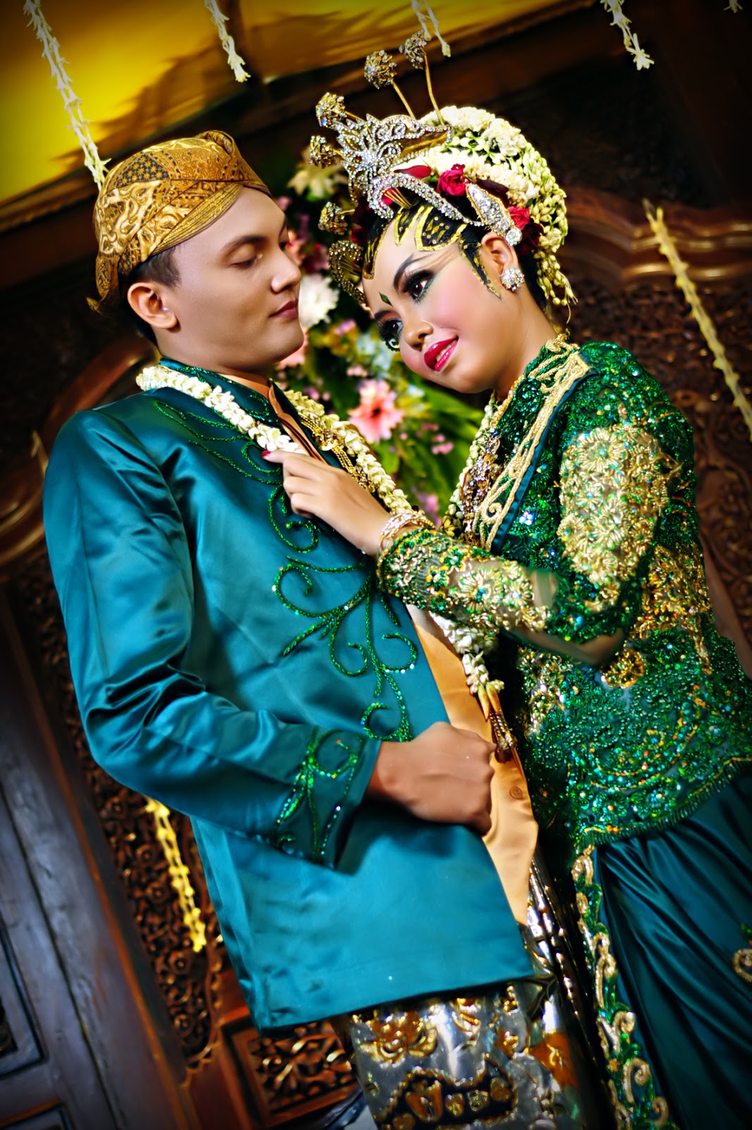 Keanggunan modifikasi jawa paes ageng dan Jogja Putri