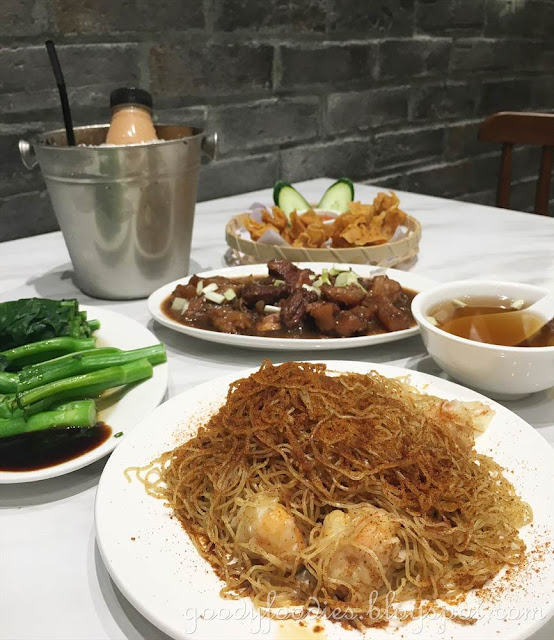 GoodyFoodies: Mak's Chee, Pavilion Elite, KL