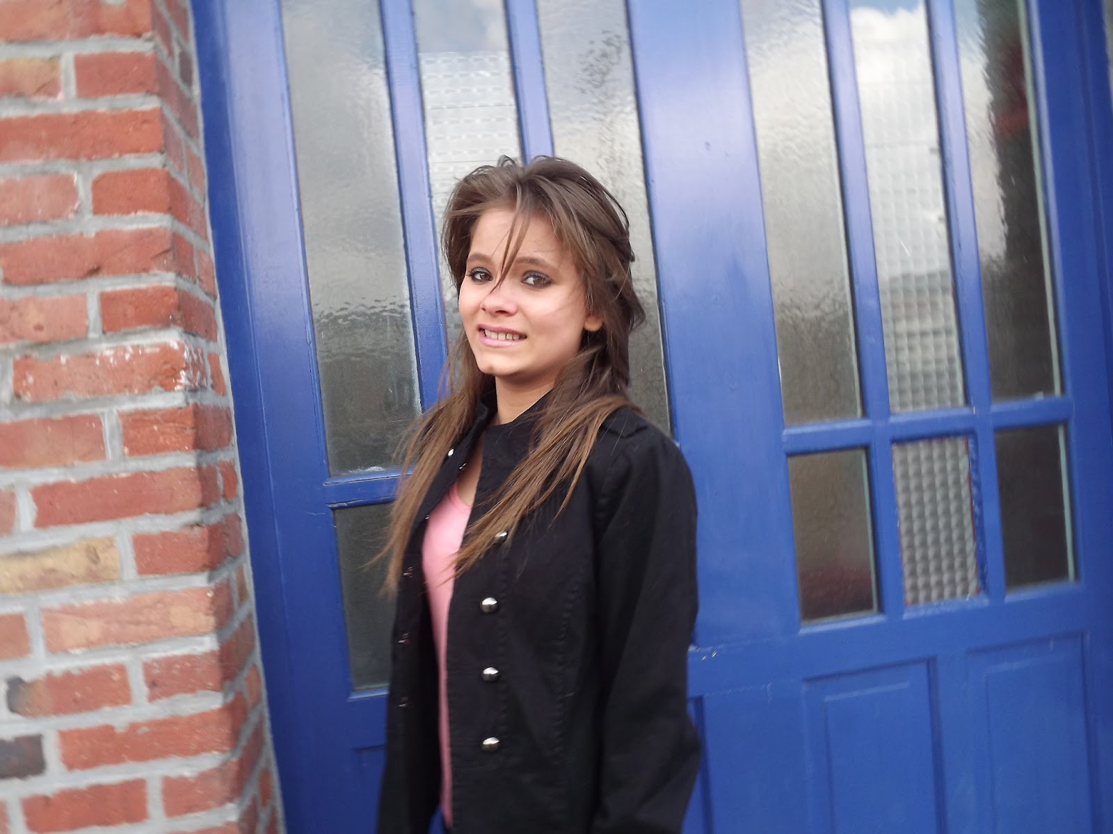 TANYA WALL officiel: février 2013