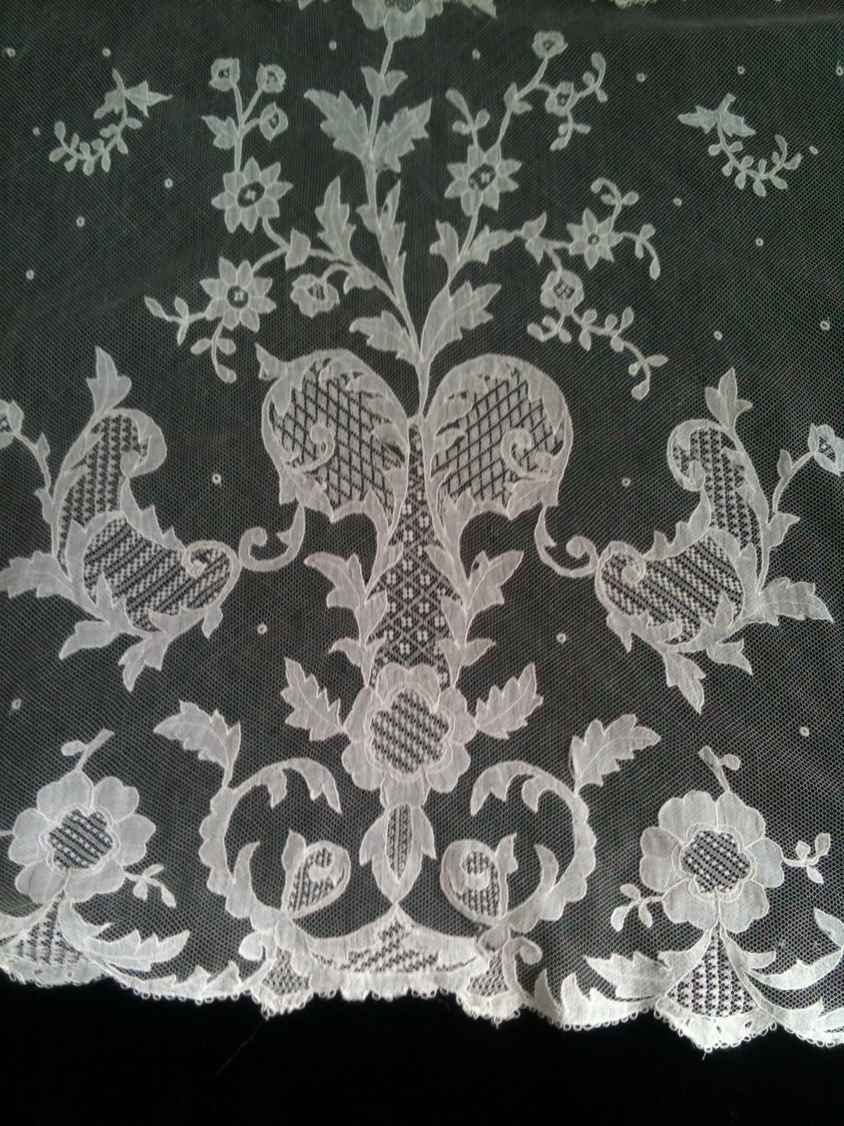 Rosemary Cathcart Antique Lace and Vintage Fashion: Antique ...