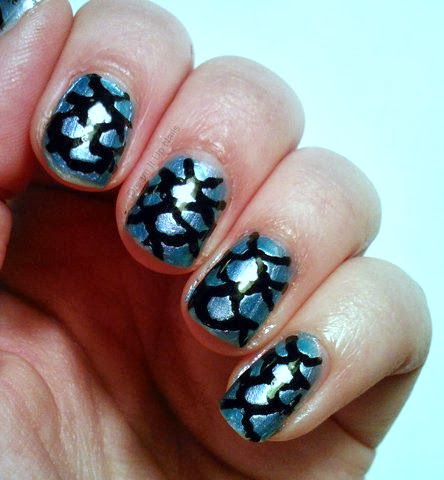 Dream It Up Nails: Fish Scales Manicure