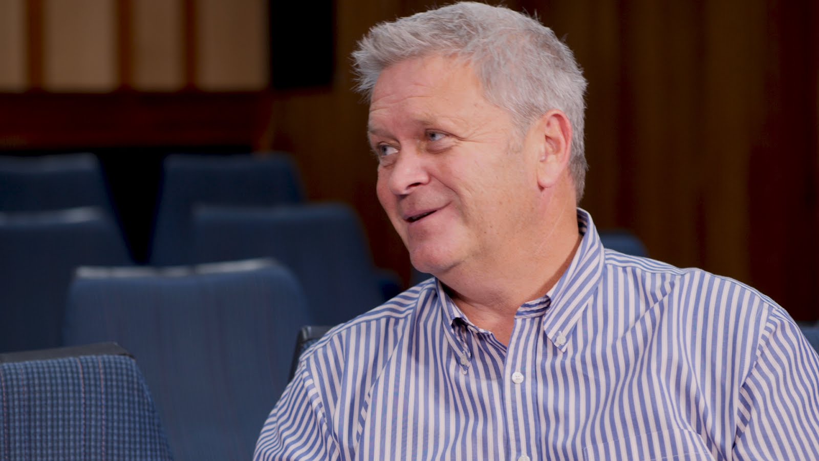 Carry On Blogging!: Carry On Vlogging: Carry On Film Talk with Rabbit ...