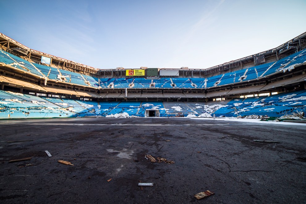 Haunting Photos From The Pontiac Silverdome Stadium (20 Pics ...