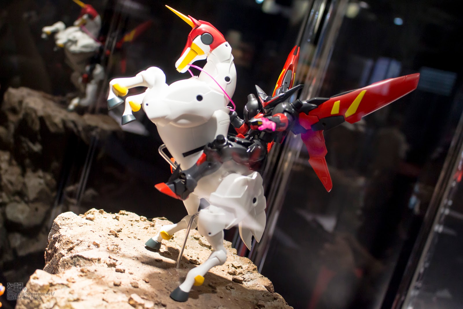 GUNDAM GUY: S.H.Figuarts Master Asia & Robot Damashii (Side MS) Master ...