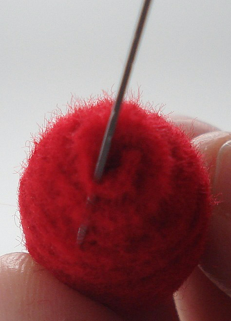 Kia Dallons Studio: Tutorial: Needle Felted Bead with Craft Felt