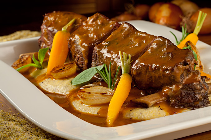 COZINHA COM ESTILO: Costela ao barbecue de cerveja preta, polenta de ...