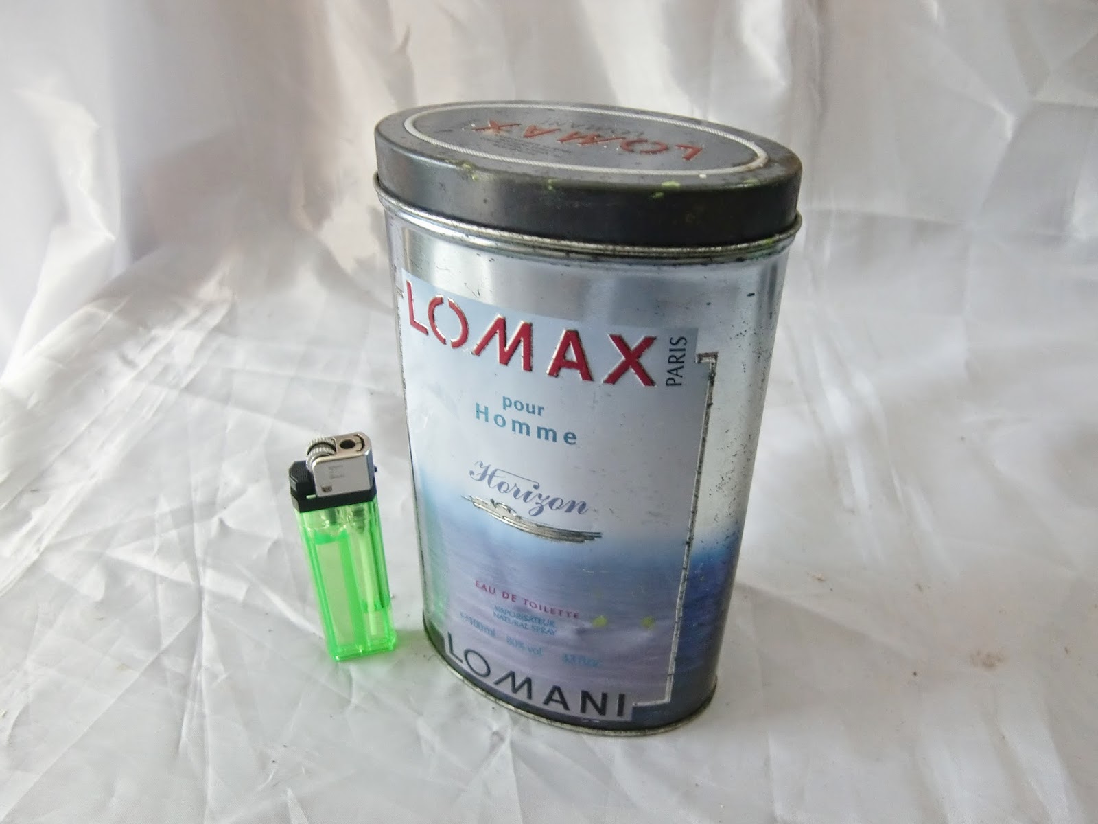 CILEGON ANTIK: Kaleng Oval Parfum LOMAX