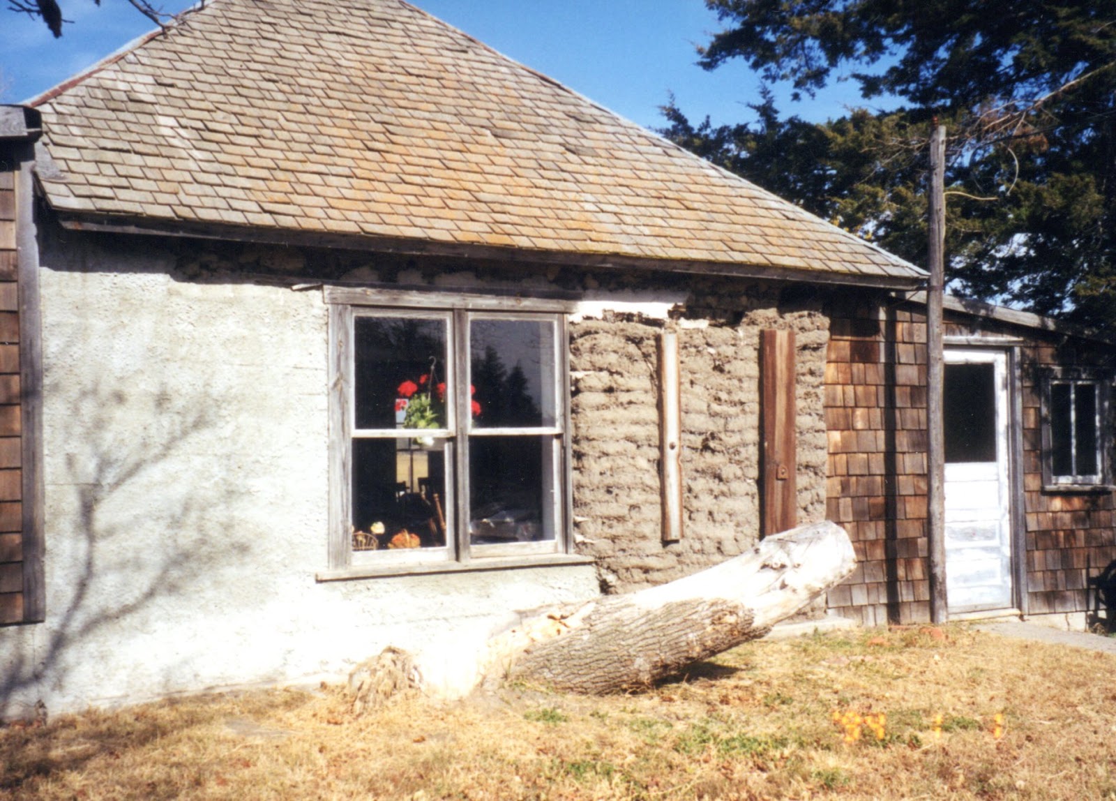 Heroes, Heroines, and History: Sod Walls and Daily Life