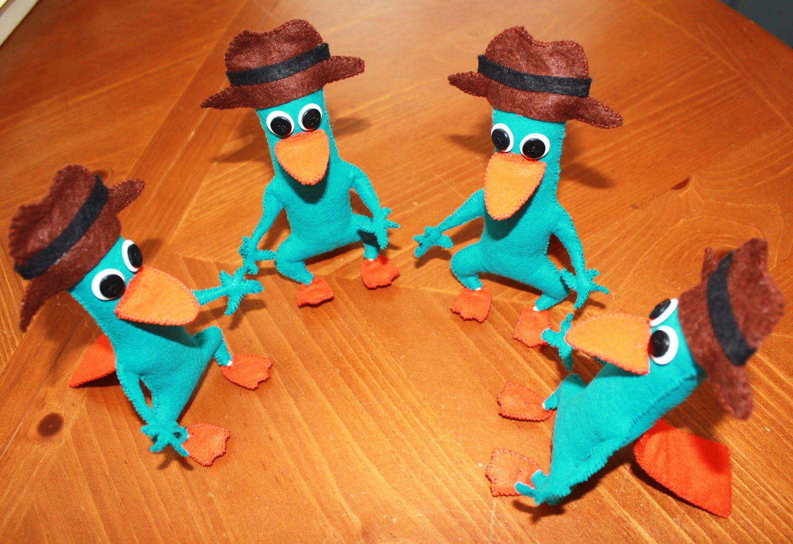 Sew Much 2 Luv: Hello Agent P