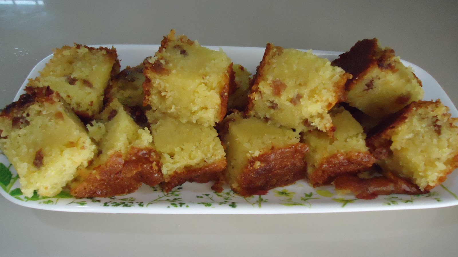 Zara ♥ Baking: KEK SUJI@SEMOLINA CAKE...