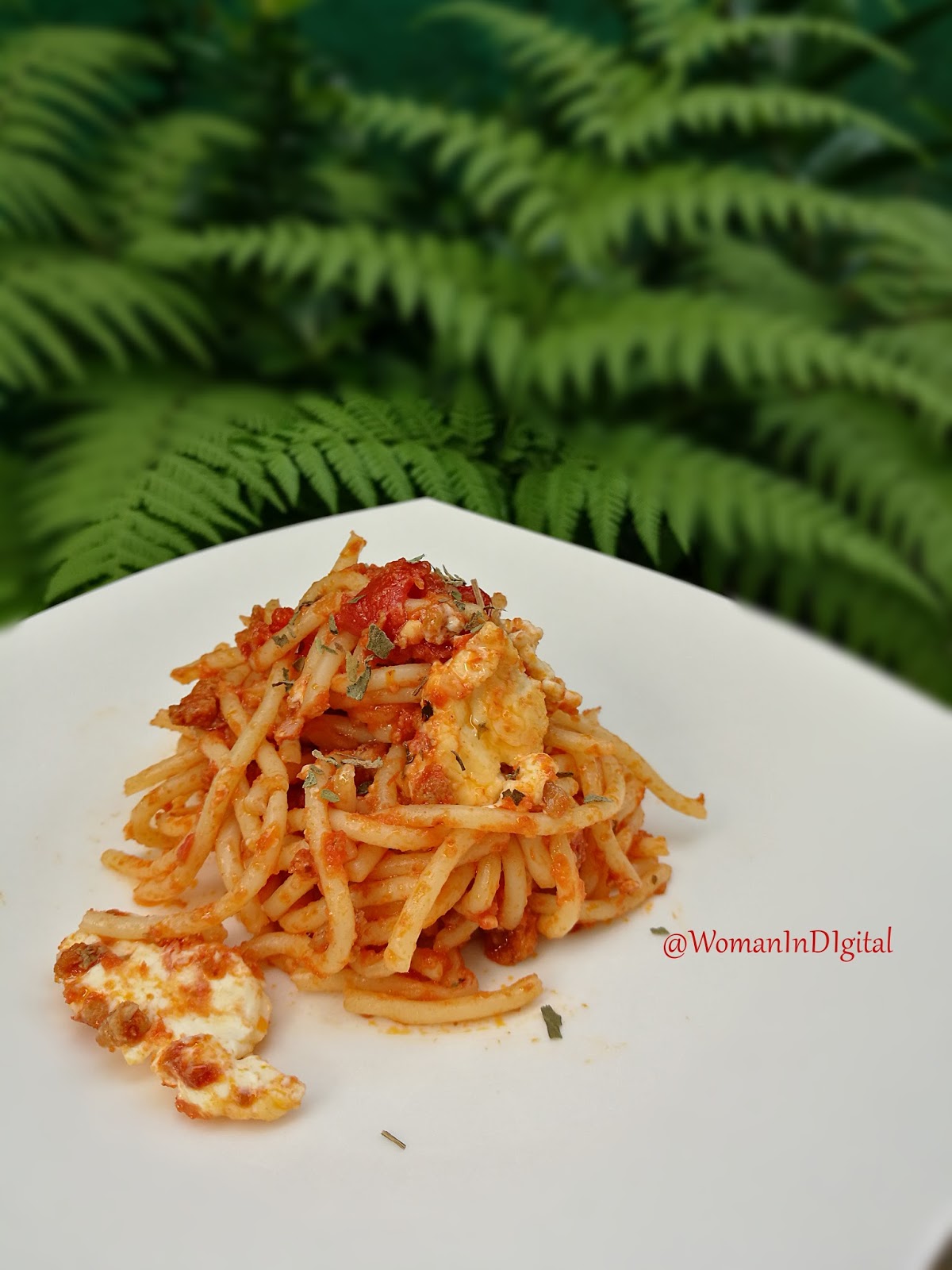 Woman In Digital: Delicious Slow-Cooker Spaghetti Recipe Using ...