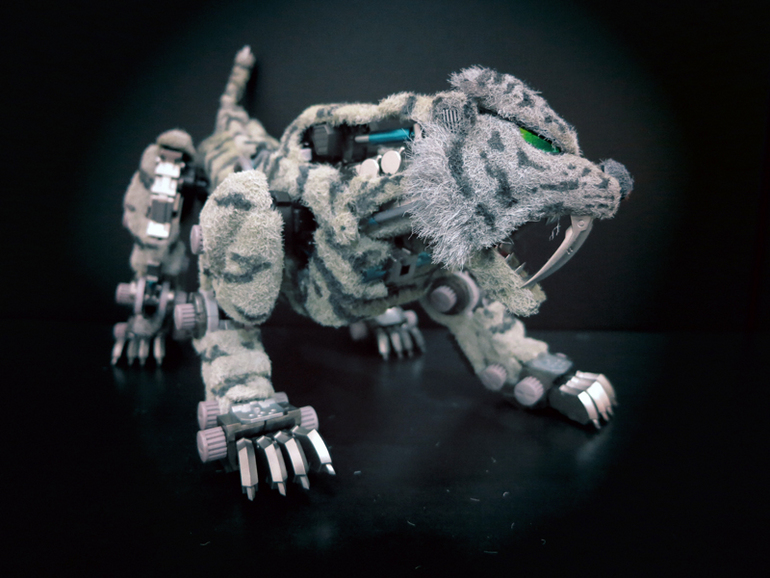 Build and Shoot: ZOIDS WHITE TIGER: CUSTOM BUILD