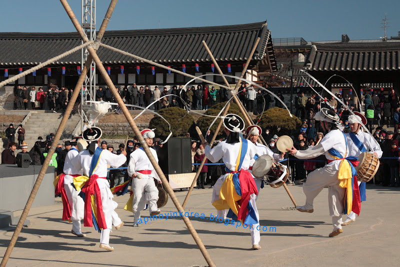 A Pinoy in Korea: Jultagi: The Art of Korean Tightrope Walking