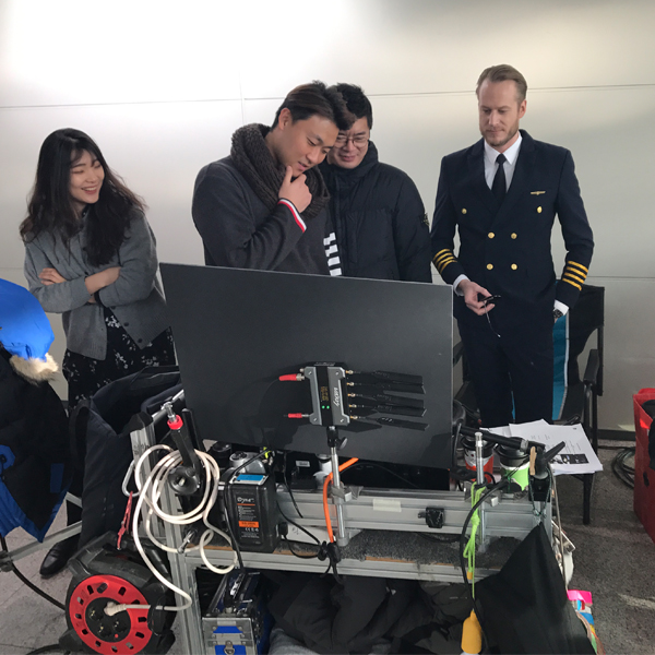 jedentageinbisschenschlauer: Captain shooting