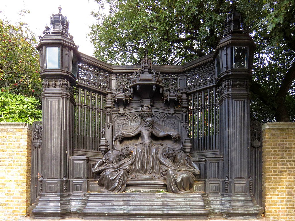 Daily Photo Stream: Queen Alexandra Memorial