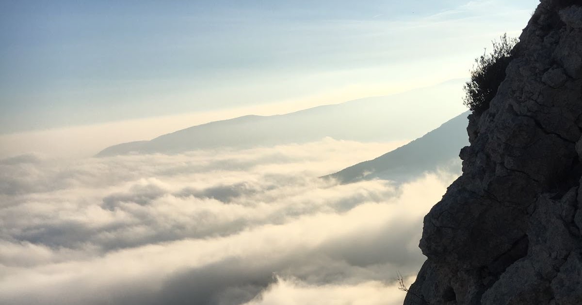 Bloc Empotrat: Lucero del alba a la Roca Alta.