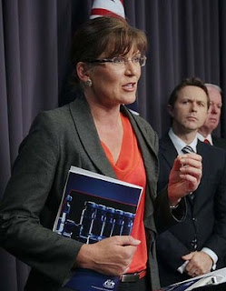 The Magpie's Nest...: WHAT A CON JOB! And they’ve all fallen for it ...