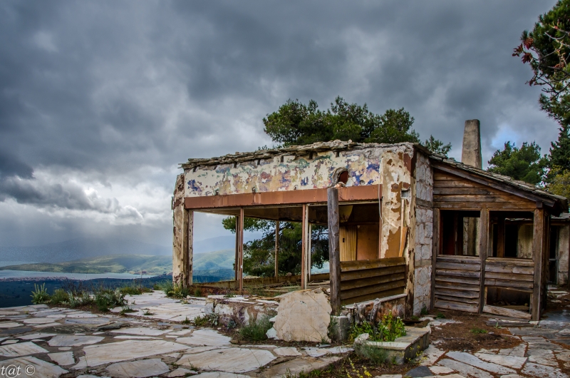 Thanos Tsakalos Photography: ΤΟΥΡΙΣΤΙΚΟ ΠΕΡΙΠΤΕΡΟ PAVILLION ΔΕΛΦΩΝ ...