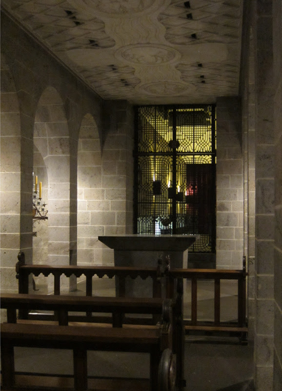 Wanderings and Wonderings: Cologne Cathedral, Part 2: inside the Burg