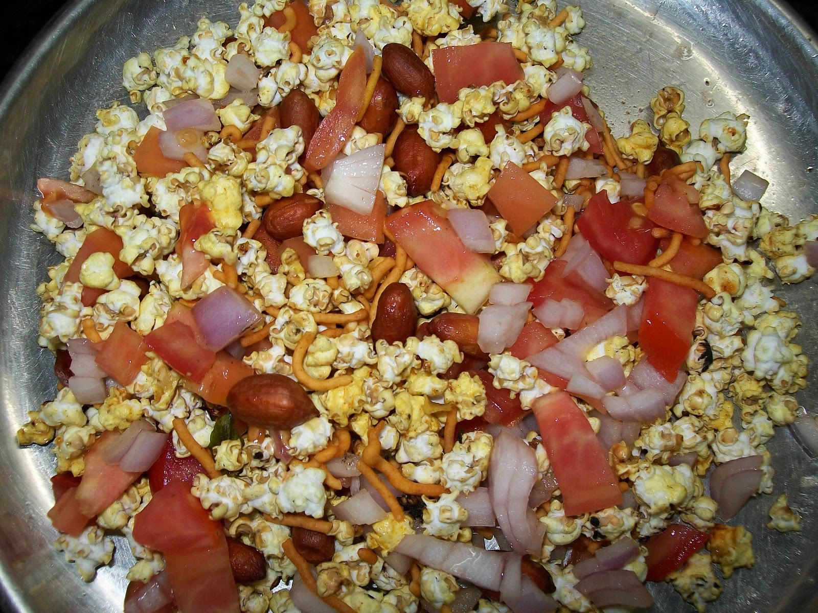 Cooking Experiments & Other experiences! : लाह्यांचा चिवडा