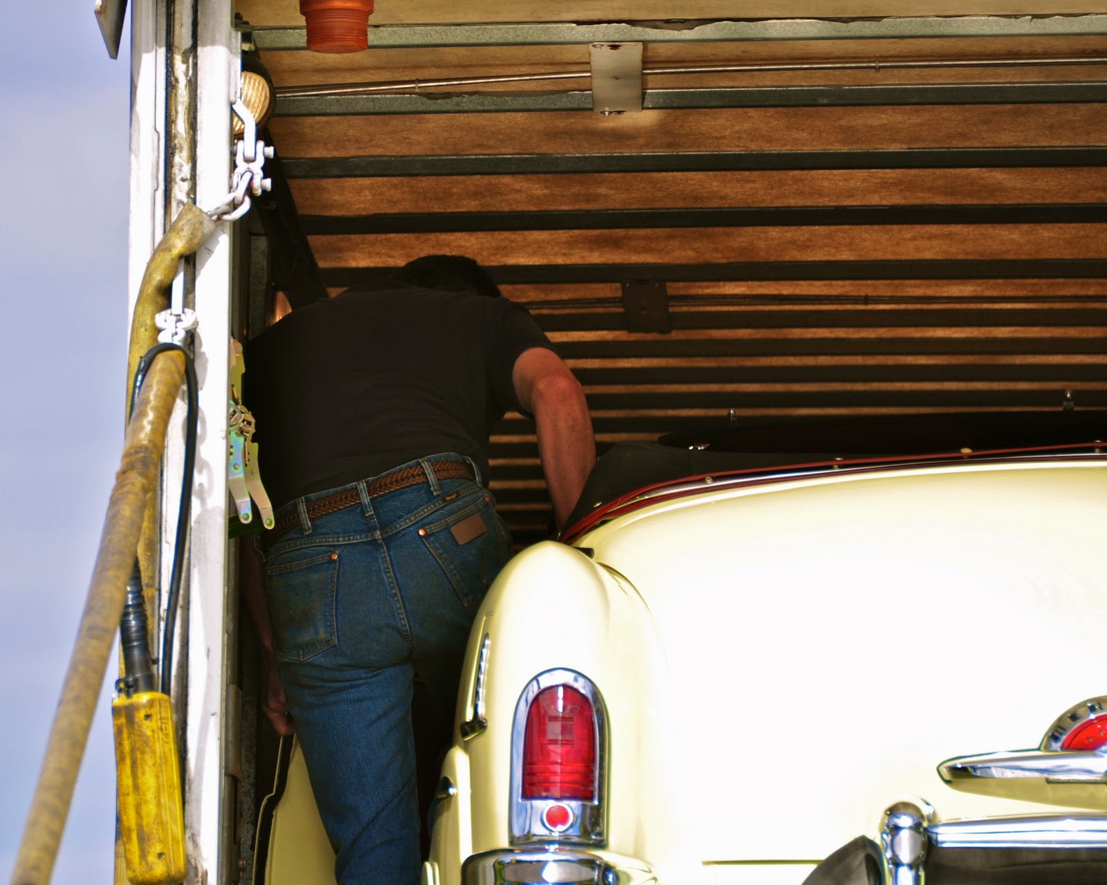 Scottsdale Daily Photo: Photo: Squeezing out of the car