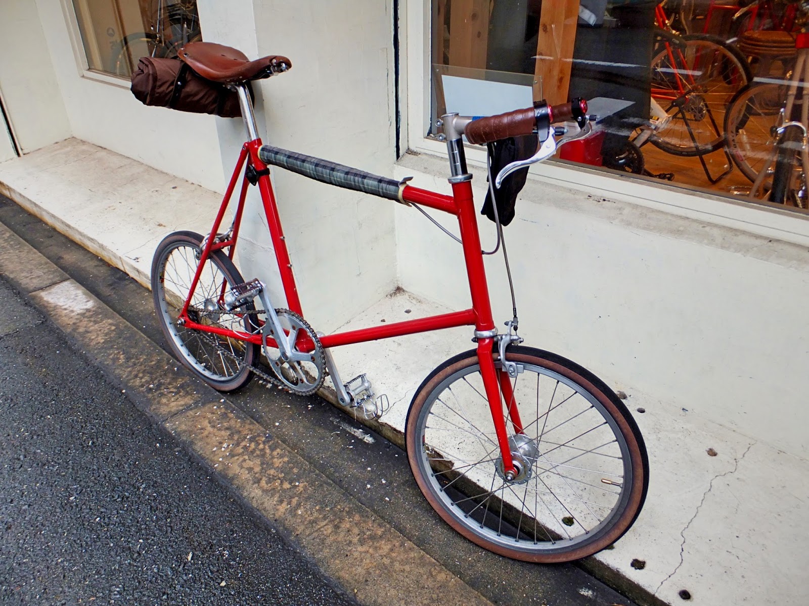 Kinki Cycle: Classy Mini-Velo