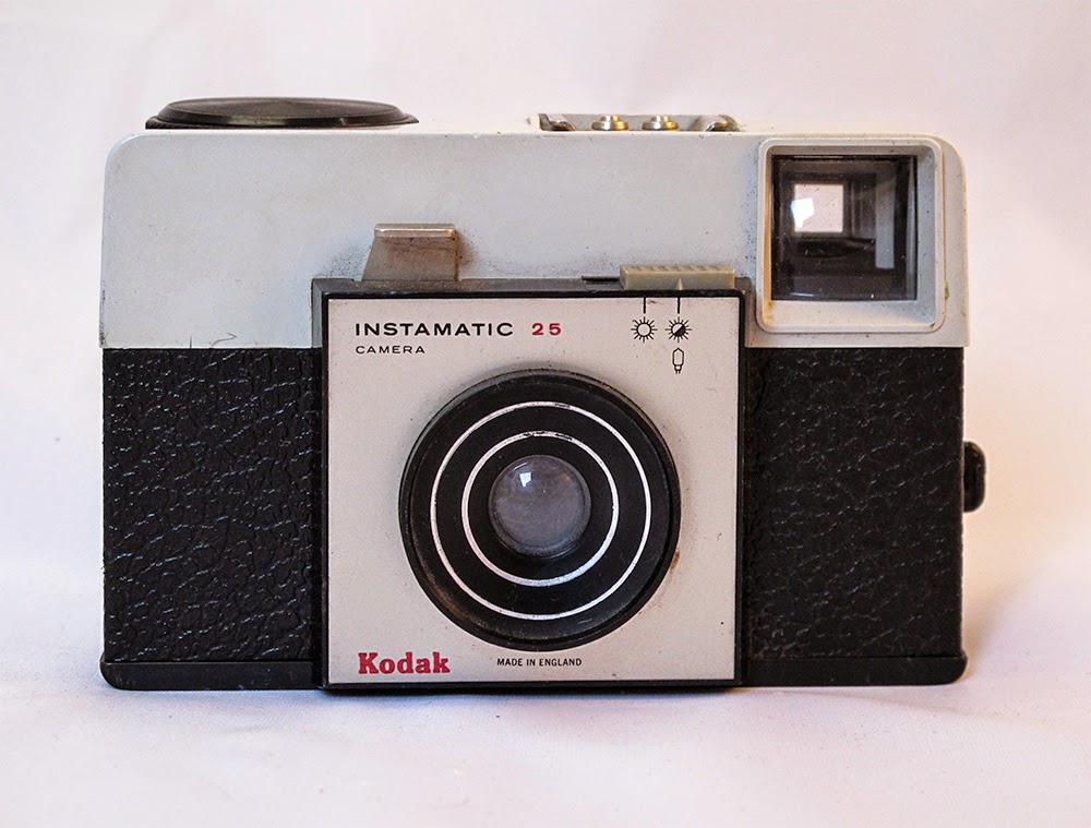 COLECCIÓN DE CAMARAS FOTOGRÁFICAS DE PONTIGO: KODAK INSTAMATIC 25