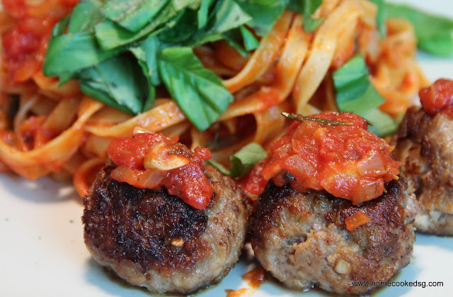 Home Cooked Grub: Tagliatelle with Meatballs and Tomato Sauce