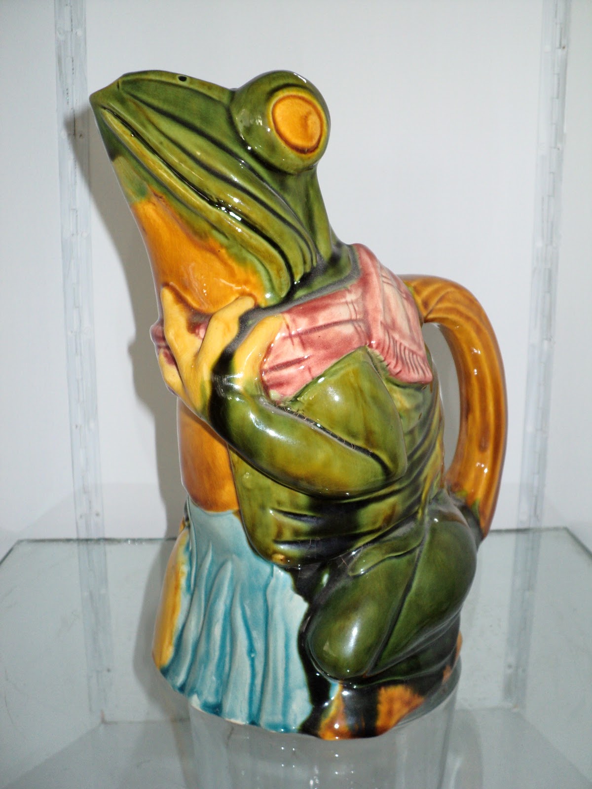 collections jean-louis crochon: les pichets grenouille