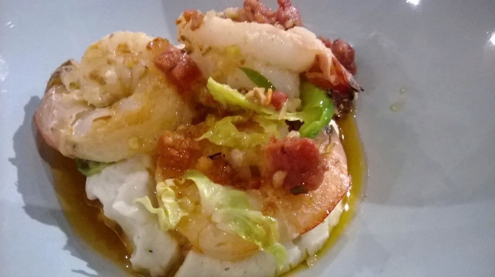 FRIED CHICKEN LIPS: Gunshow