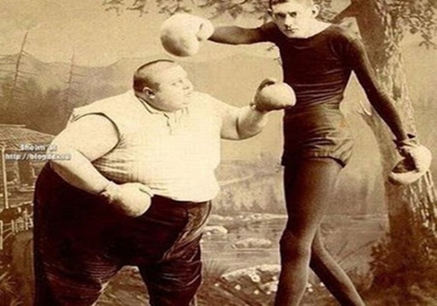 O Mundo de Dasilva: As Atrações de Circo mais bizarras da história!