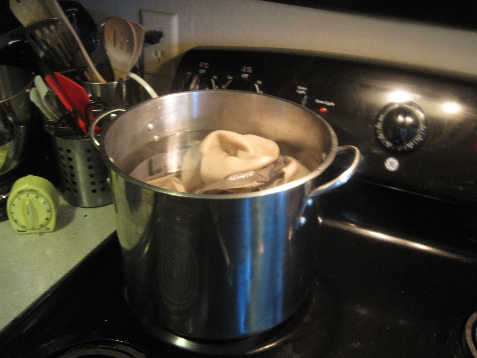 Stone Tracery Threads: Hedeby Harbor Wooden Handled Bag