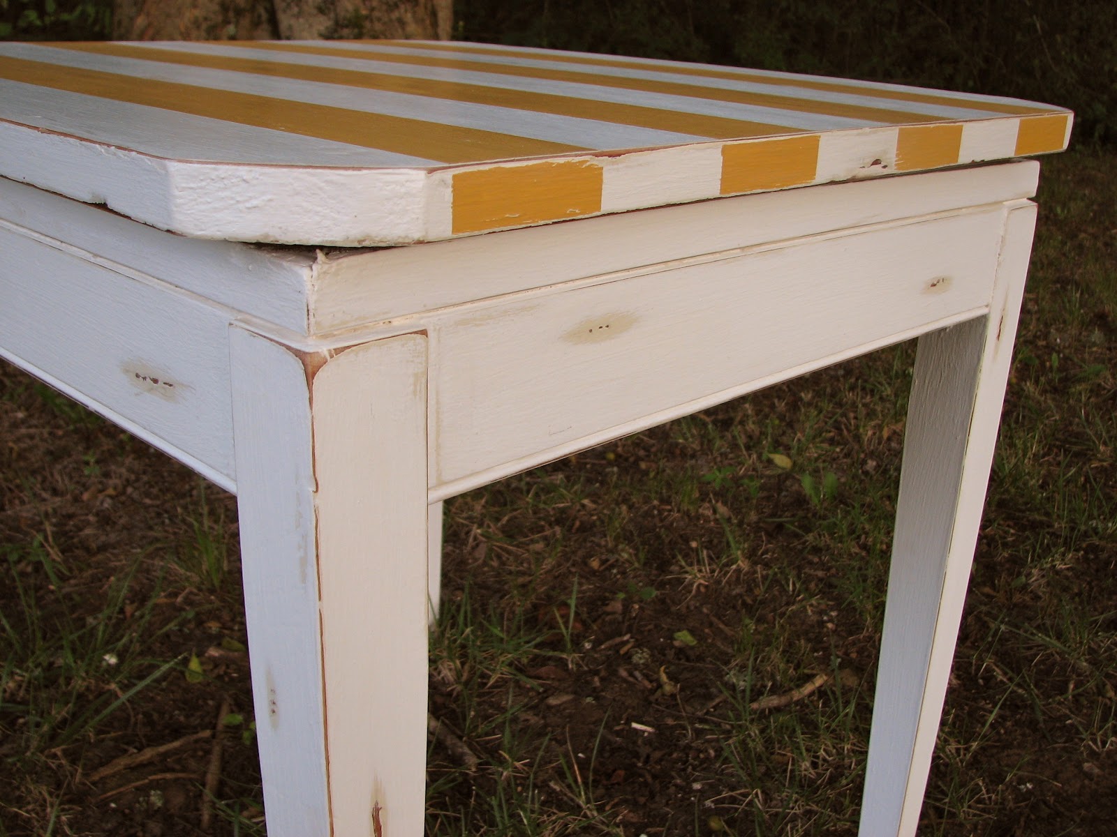 The Jacksons' Journey: Furniture Makeover :: My Striped Side Table