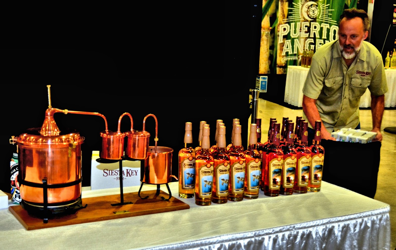 Bahama Bob's Rumstyles: Grand Tasting Opens For Members of the Industry