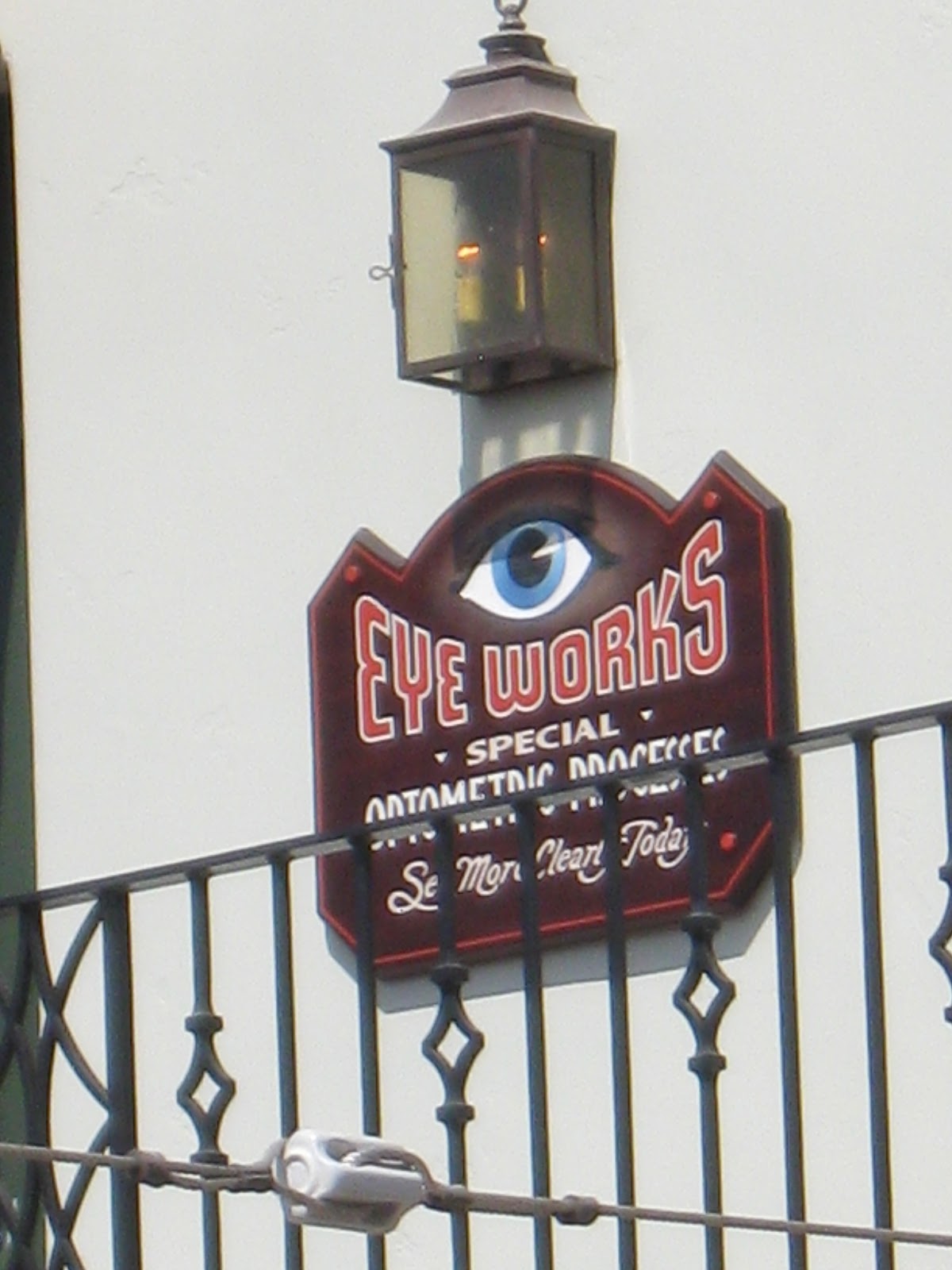 Sasaki Time: Buena Vista Street Hidden Details: Eye Works?