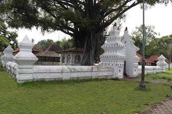 STORY KERATON KANOMAN CIREBON