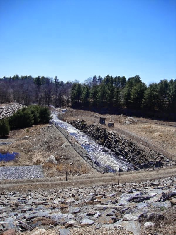 Learning About Flood Control Dams and Enjoying the Fresh air and sunshine