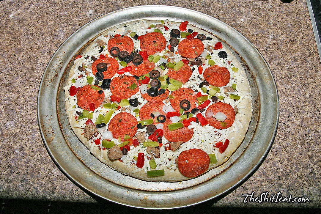 The Shit I Eat: DiGiorno's Rising Crust Supreme Pizza