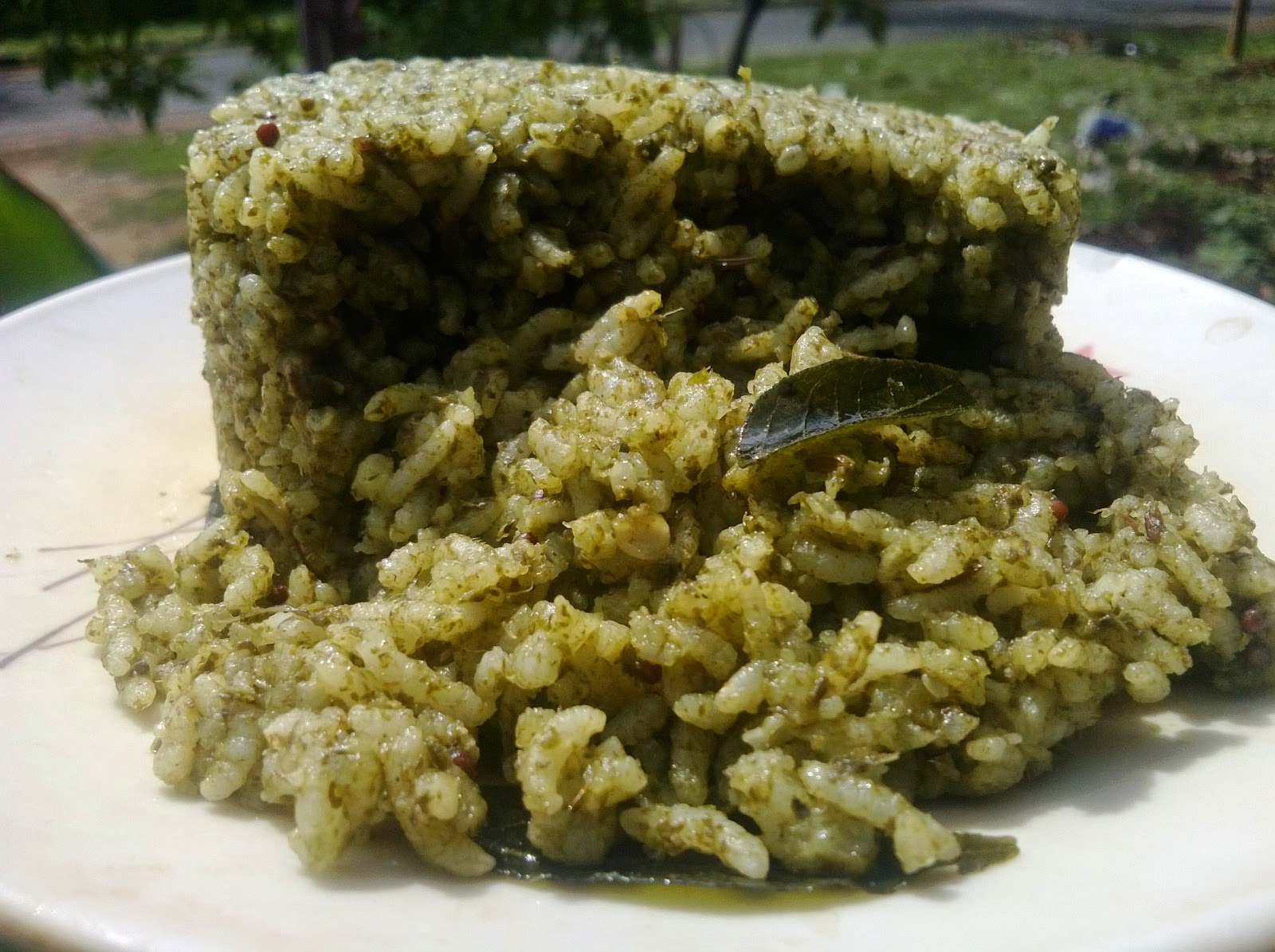 BananaLeaf Recipes: Mint rice / Pudhina sadam recipe : Version - 1