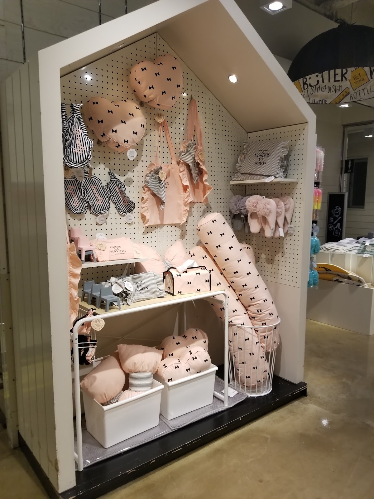 Day 3: Butter Hongdae - Seoul, South Korea - chichicho~