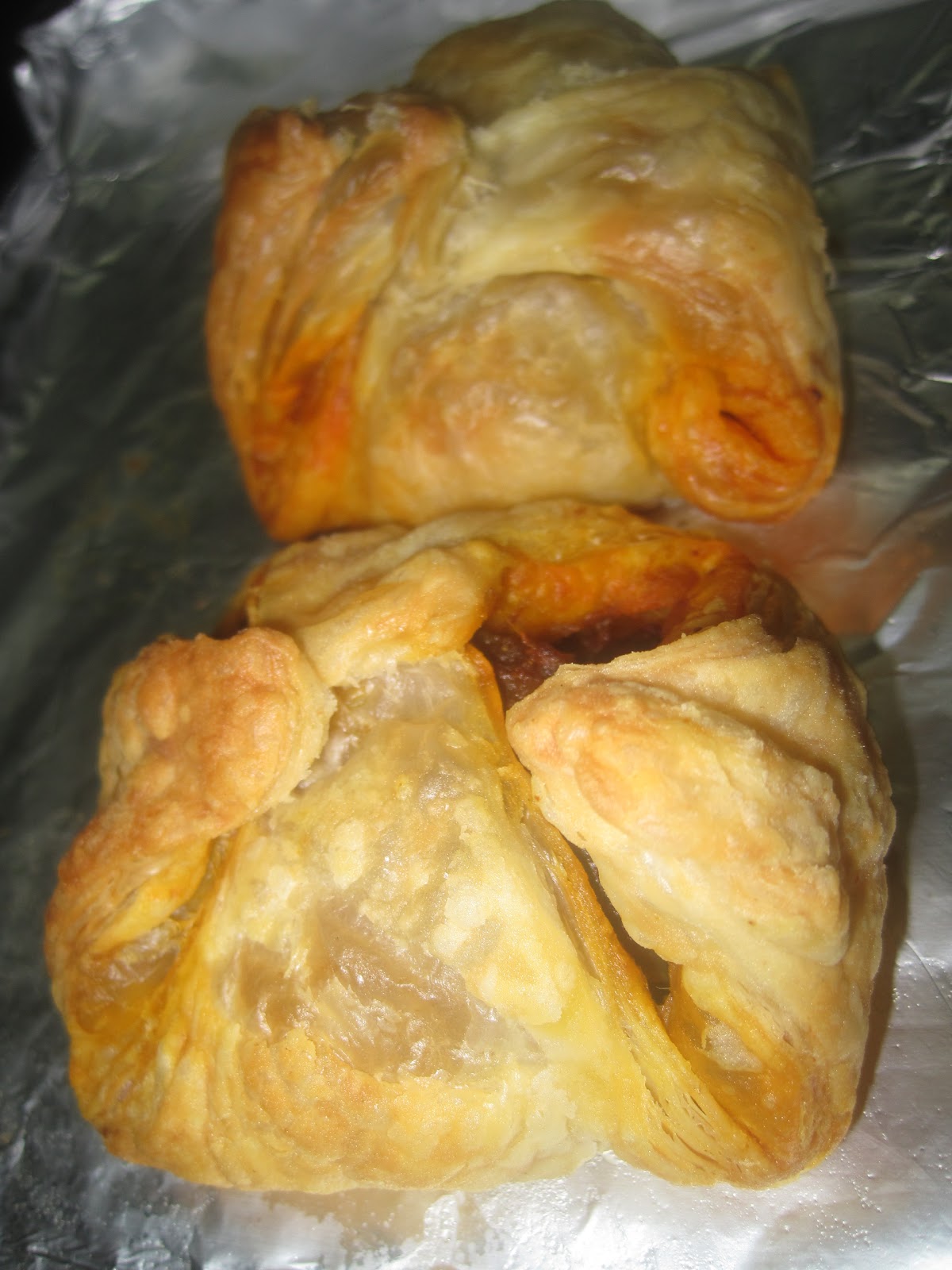 Egg Puffs or Mutta Puffs or Egg Roast/Masala in Puff Pastry Sheets