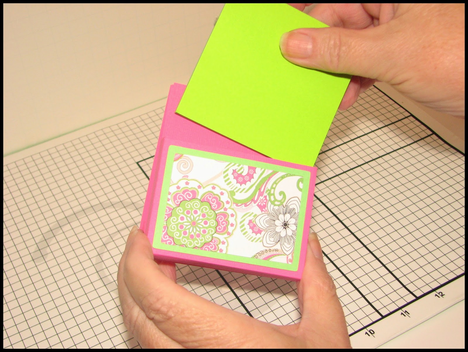 Around the Block with scrapalette: Easel Back Post It Note Holder