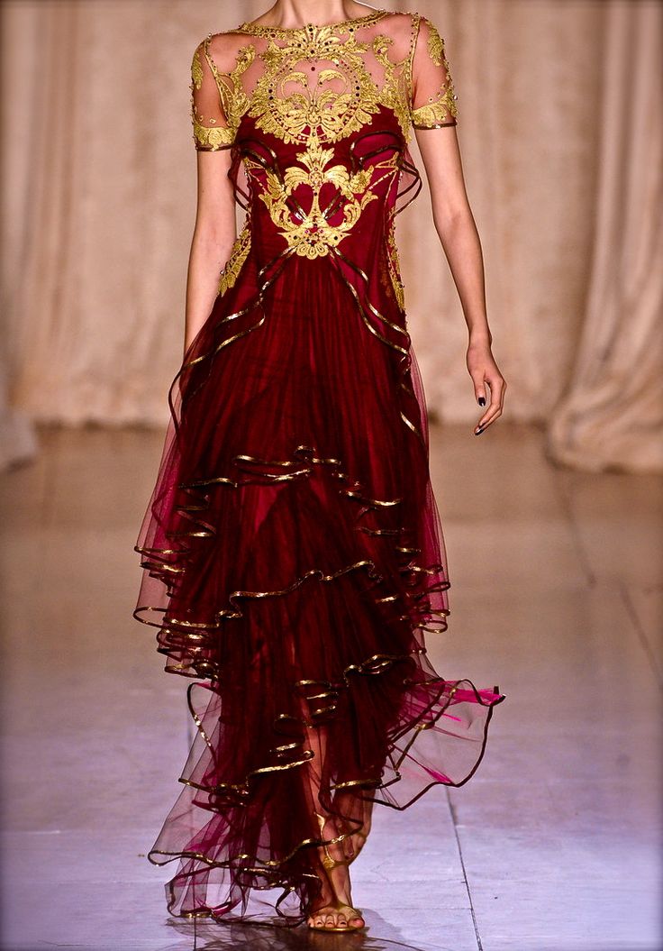 Spleen De Couture: FESTIVE RED AND GOLD