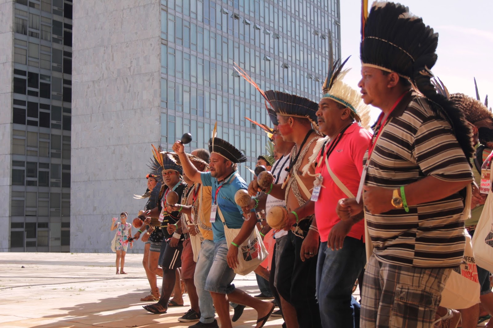 ATIKUM: Indígenas ocupam as cúpulas do Congresso Nacional em defesa de ...