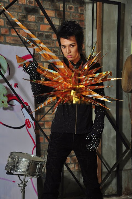 M y a n m a r H u n k s: Kyaw Wai Linn for MRTV-4 Fashion Week