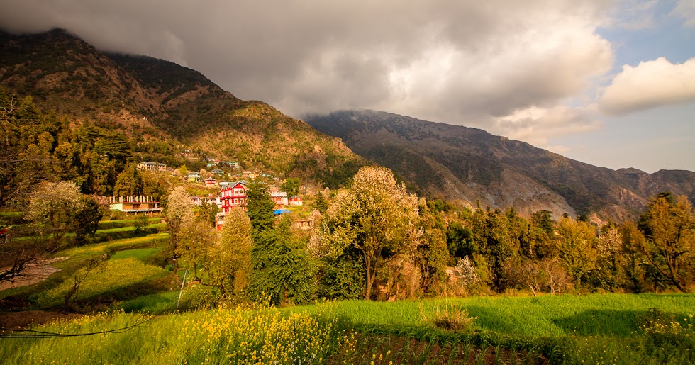 Travel-India: Dharamkot in Himachal Pradesh