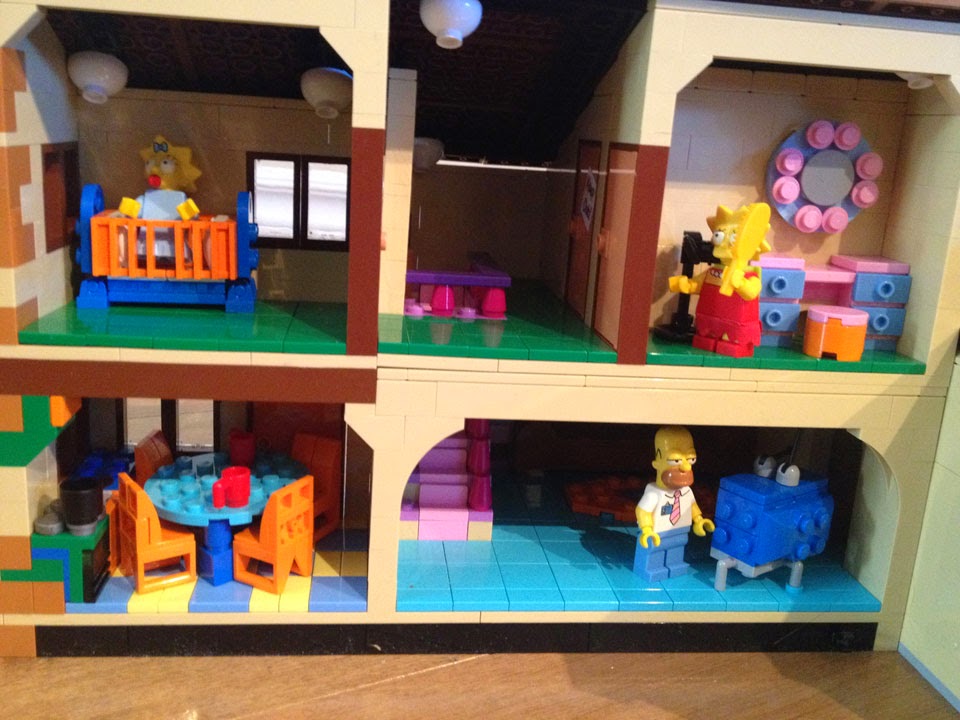 Fully Jointed Play Figures: Lego The Simpsons House