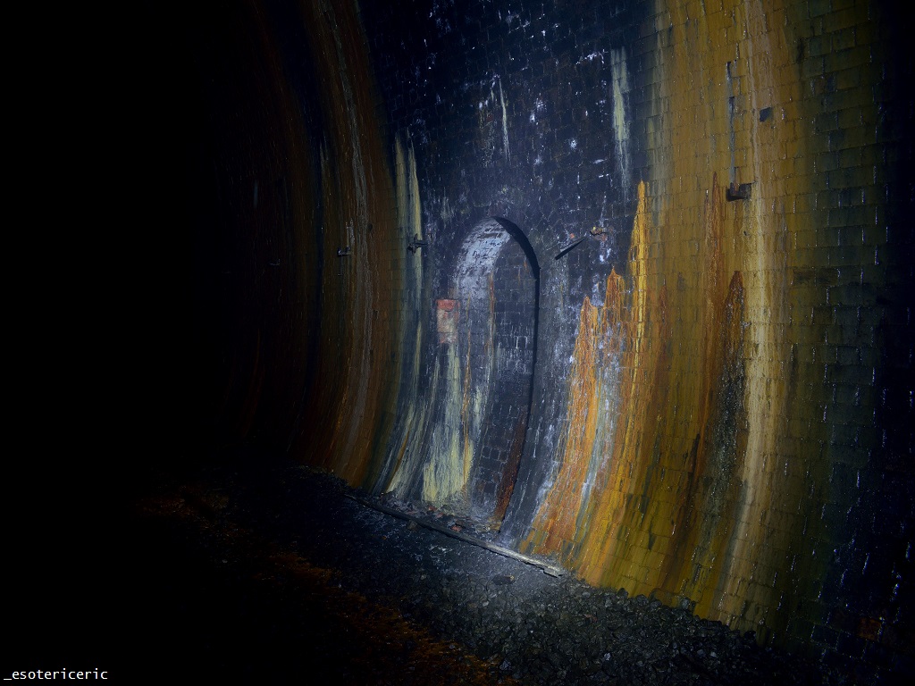 Esoteric Eric: In Accordance with Ordinance : Crigglestone Tunnel ...