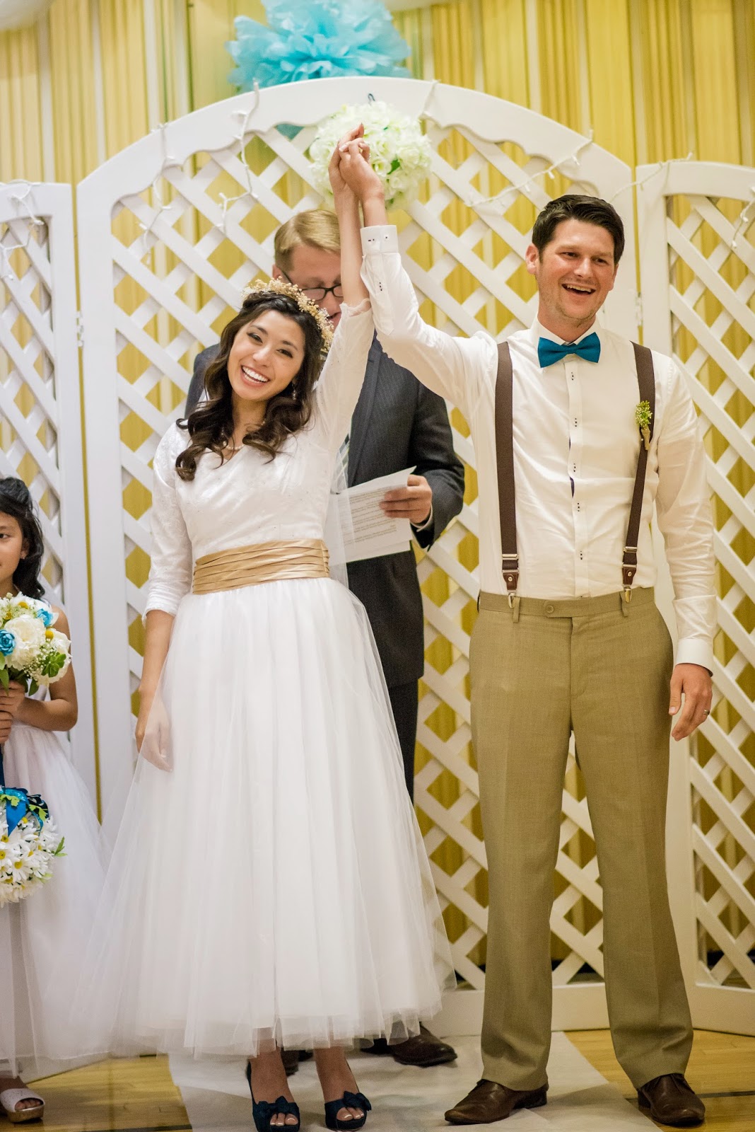 Transition From Being Engaged to Married Through Pictures | lvoe, kat.