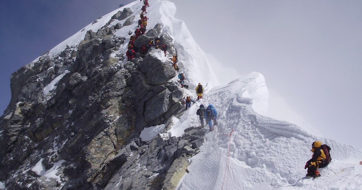 Bookface: Into Thin Air, by Jon Krakauer